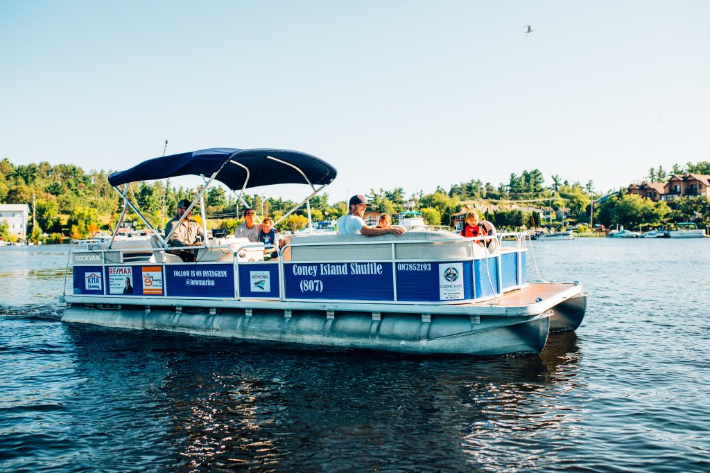 Lake of the Woods, Kenora Ontario > Lake of the Woods Marina