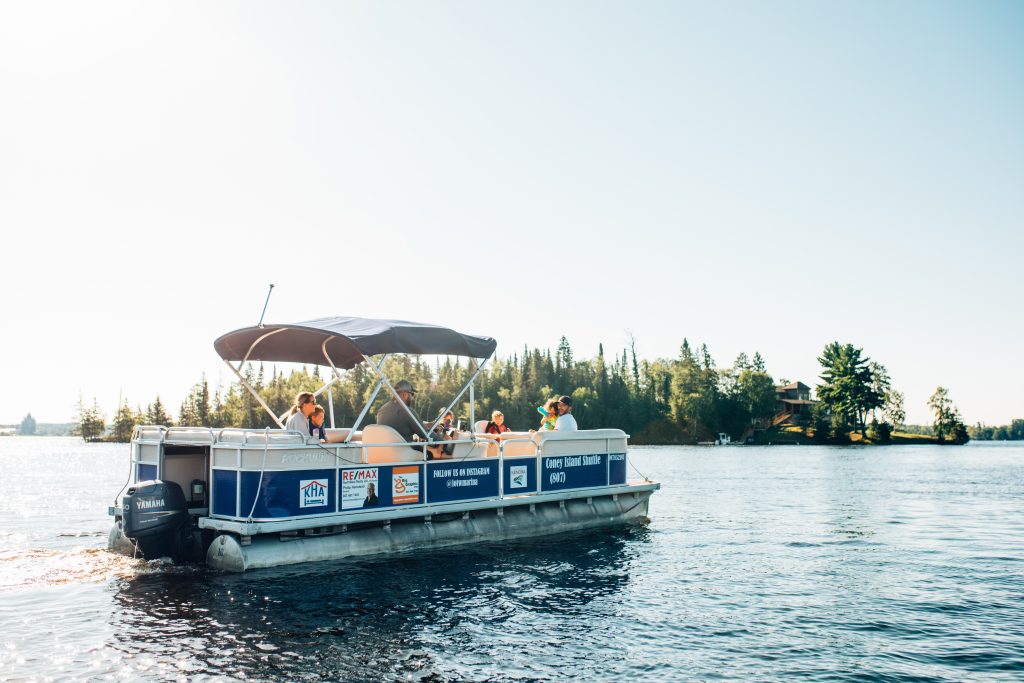 Lake of the Woods, Kenora Ontario > Lake of the Woods Marina